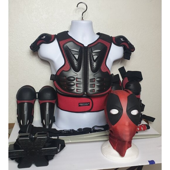 Spirit | Costumes | Deadpool Cosplay Armor Set Swords Holster With Mask ...